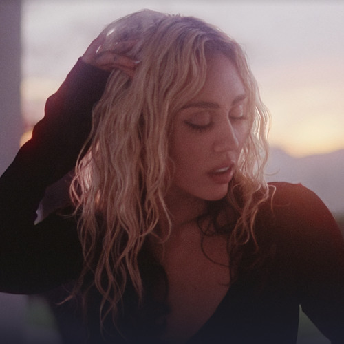 Stream Miley Cyrus- The climb (Live performance by Disney +) by em oh ...