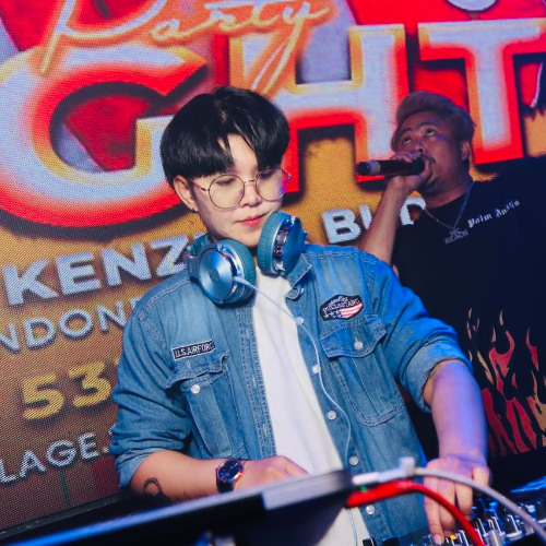 Listen to playlists featuring MANYAOINDO - CINTA TERBAIK x PERGILAH ...