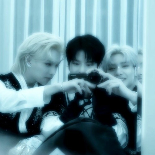 Listen to music albums featuring ex (sped up) - stray kids (skz) by ...