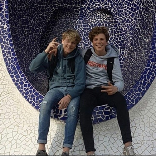Stream Mees en Tjerke On The Road by Mees Klijn | Listen online for ...