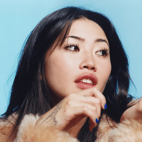 Stream Estación de Éxitos | Listen to TAKE A BITE beabadoobee It gets ...