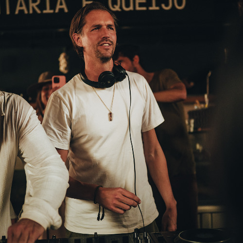 Stream Mark Peace Live at Tres Bandeiras | 15th May 2025 by Mark Peace | Listen online for free ...