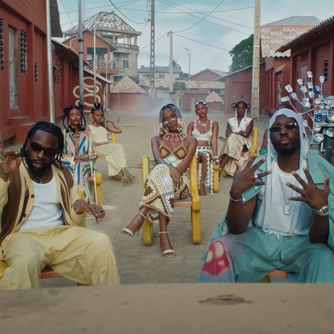 Stream Le Contrat (Tayc x Dwele) PNG Edit by PNG | Listen online for ...