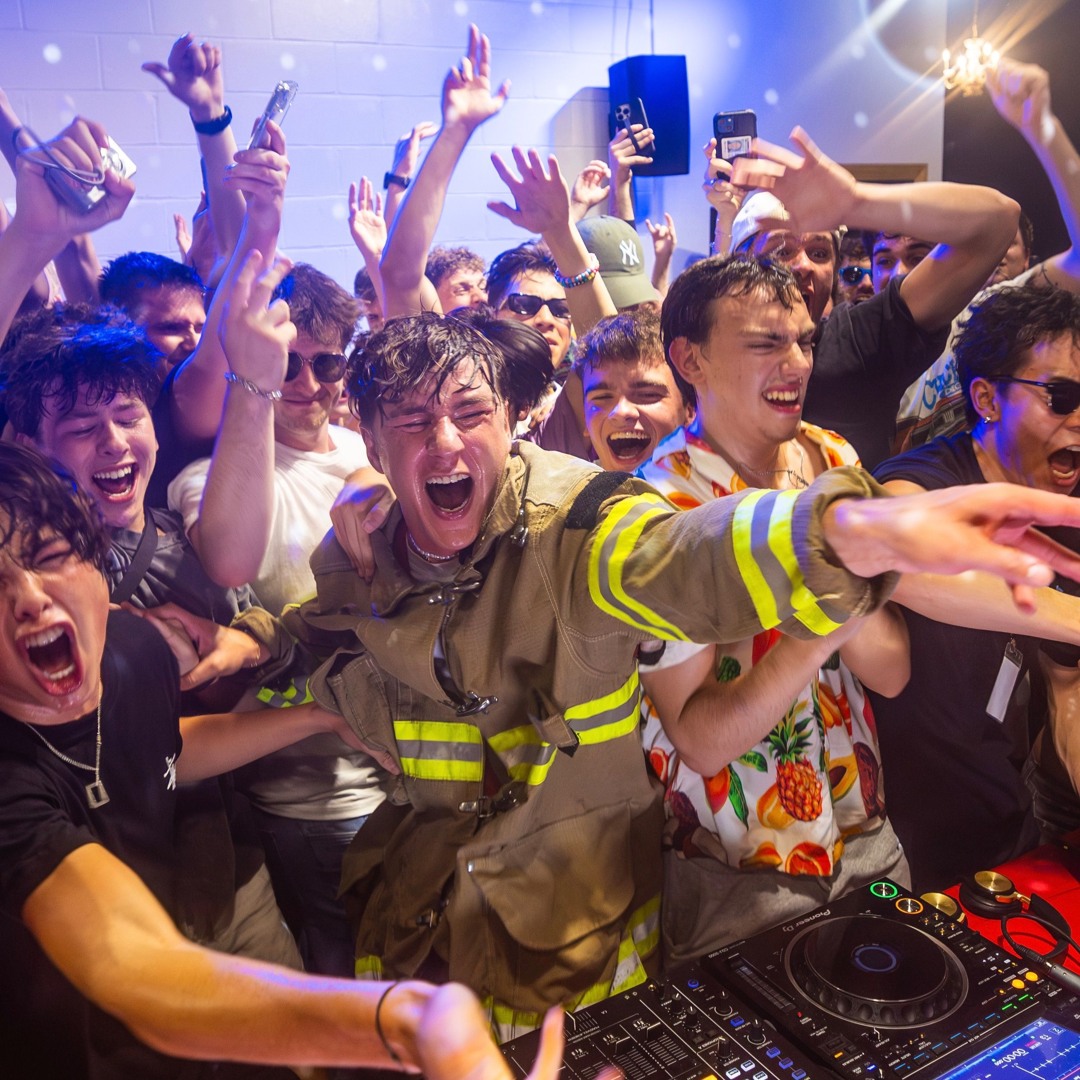 Stream David | Listen to BUNT. set list playlist online for free on ...