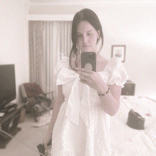 Stream Behind Closed Doors - Lana Del Rey by Smarty ୨ৎ | Listen online ...