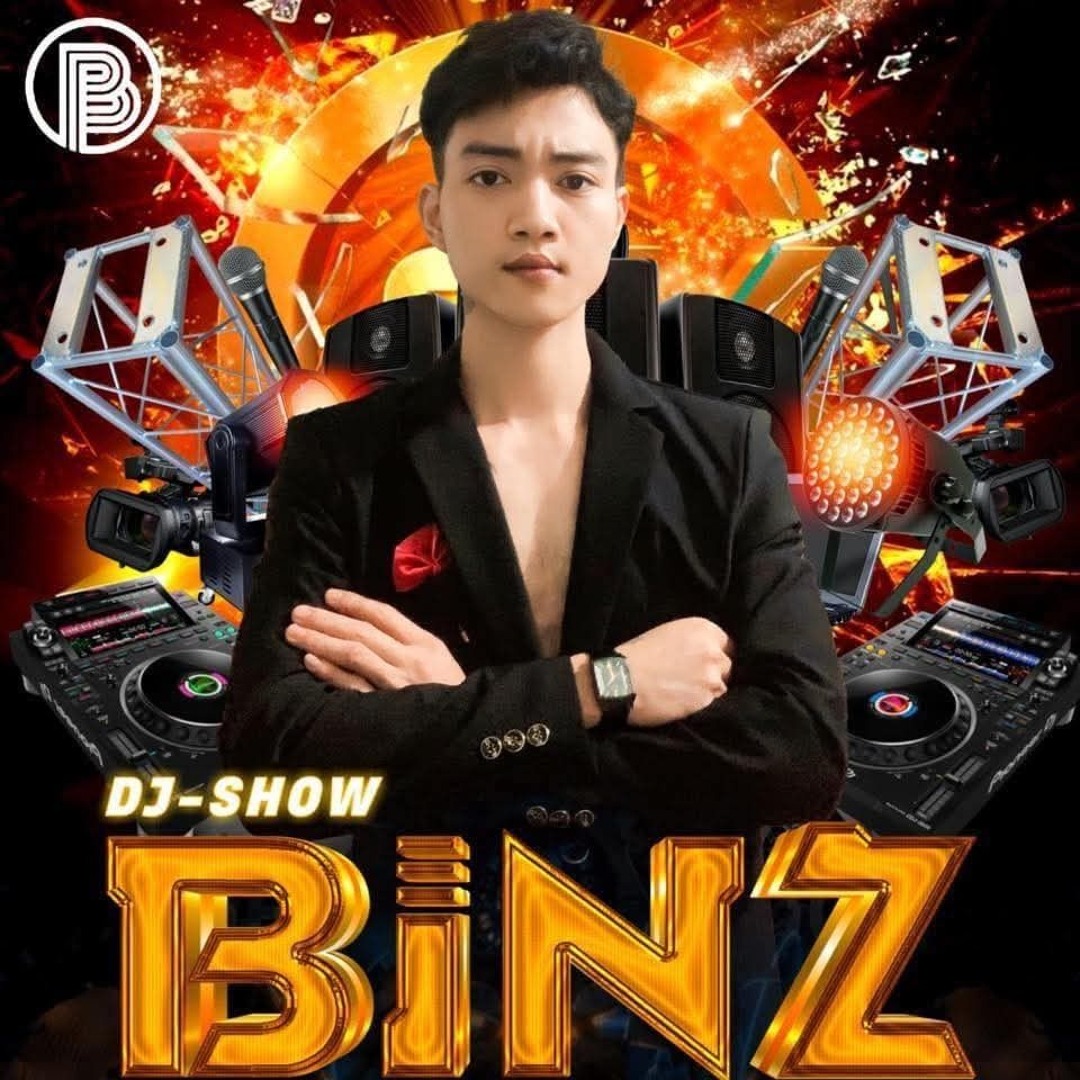 Listen to music albums featuring Anh Dau Tu Luc Em Di 2024 - Quan ...