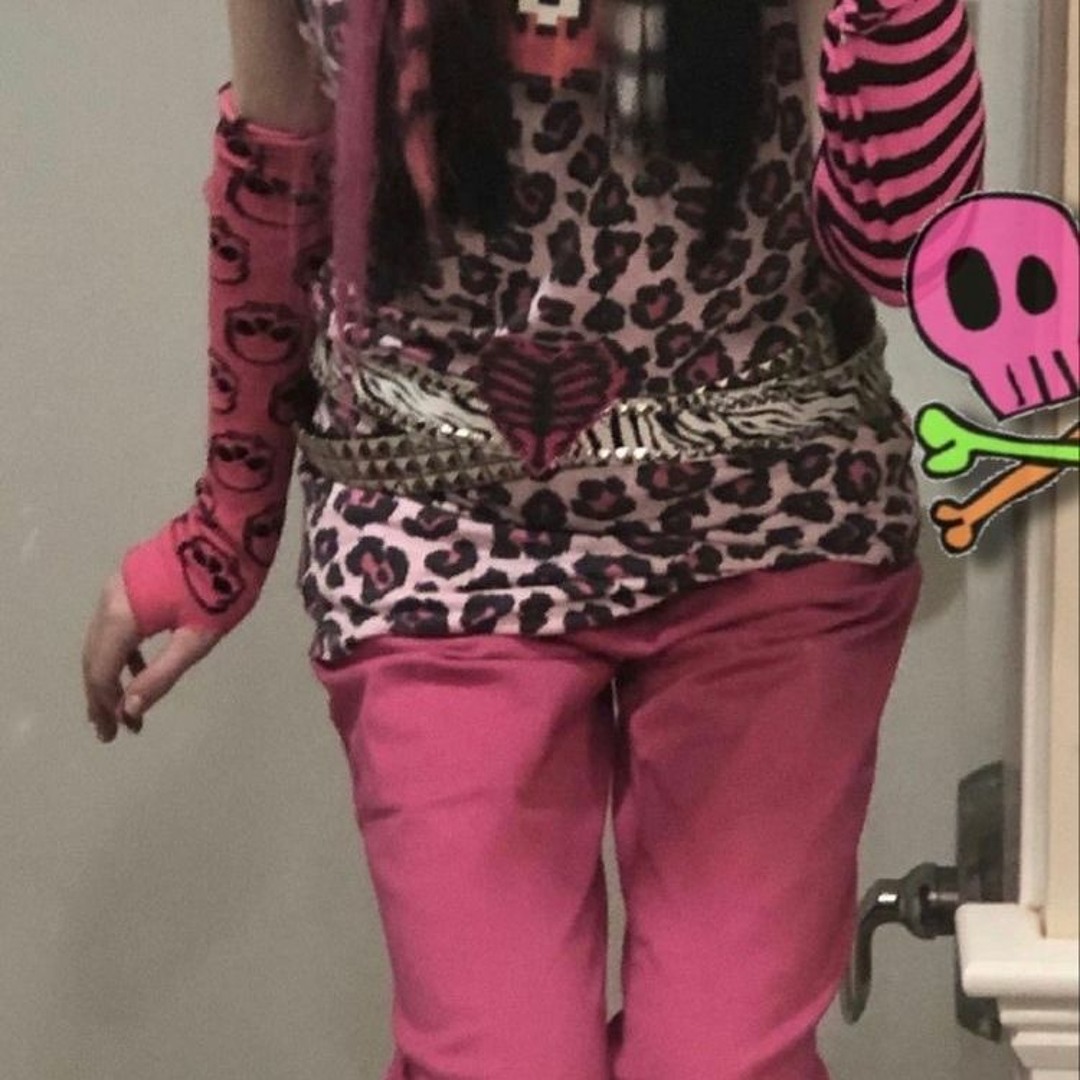 Stream wUts 0n ur m1nd!!??xx by luvwillow | Listen online for free on ...