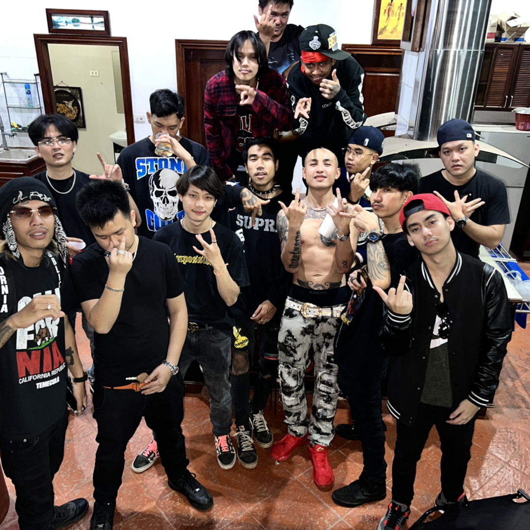 Stream ໜ້າບໍ່ອາຍ - ZoJaBoii Ft Thugnine, Big Frank by ZoJaBoii | Listen ...