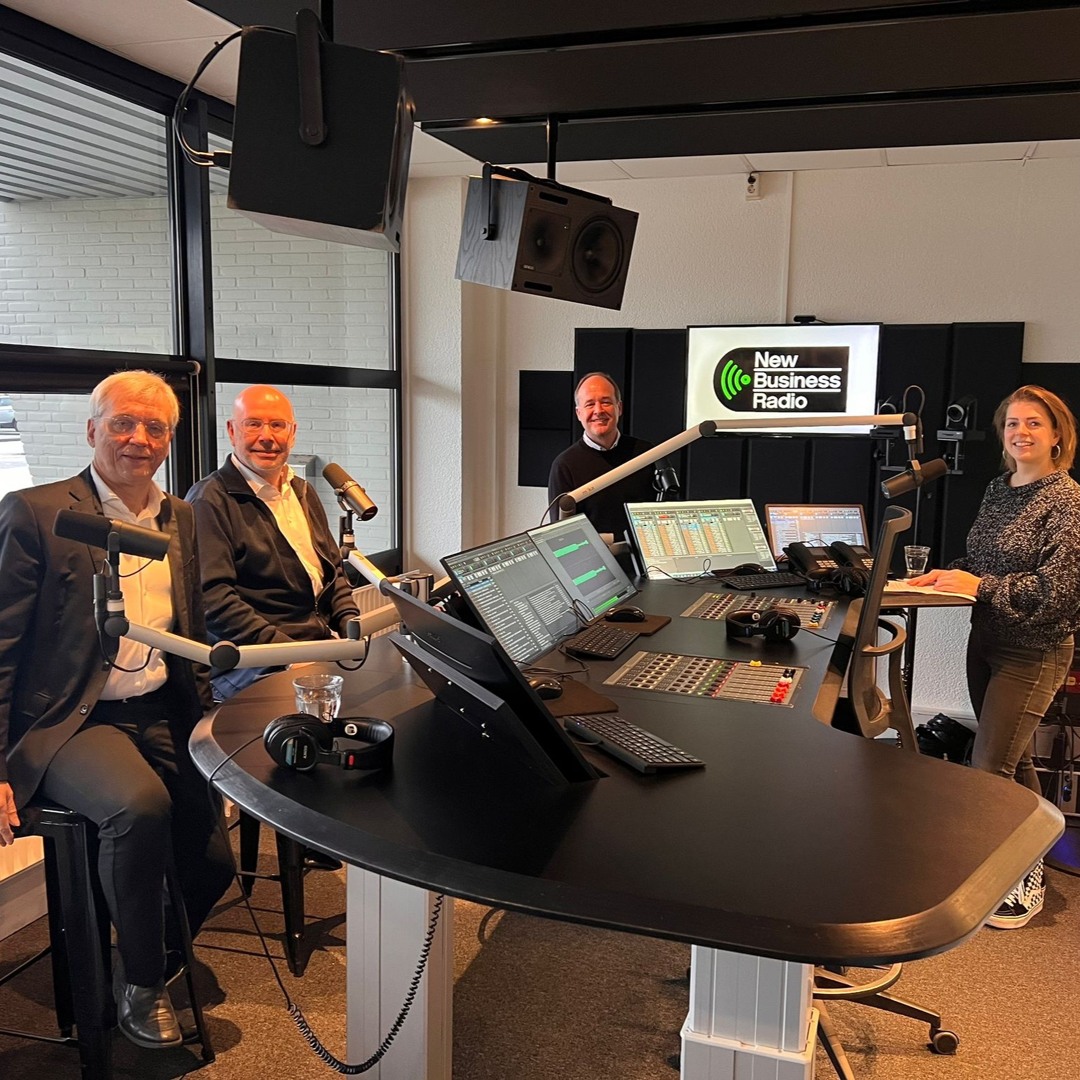 Stream episode Peter Cool, Alexander Rahusen en John Brahim - Topic ...