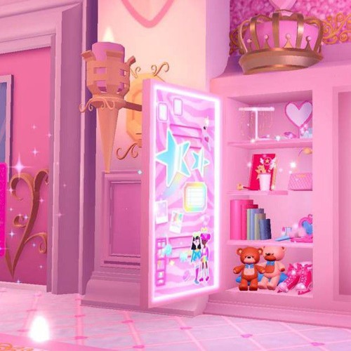 Stream royale high: campus 3 - locker courtyard (extended) by ꒰ʚ.°🎀 ...