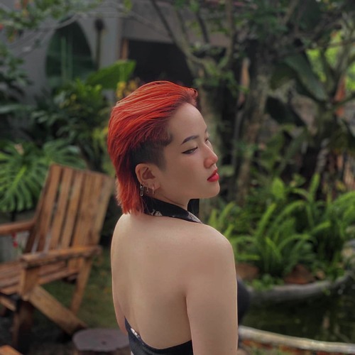 Stream 9teen girl vibe - Tidia by Tidia 2909 | Listen online for free ...