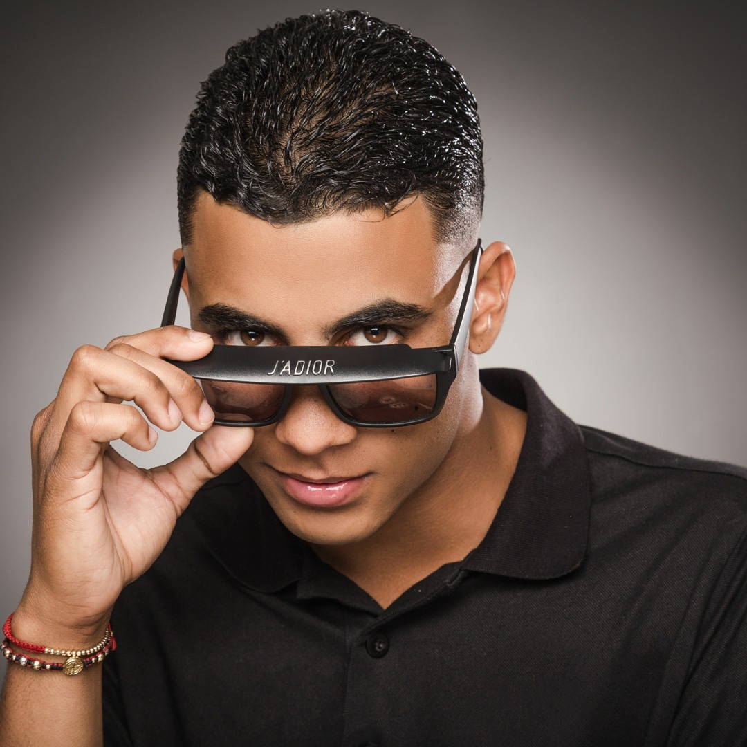 Stream LOVE AND PEACE by Kevin Nuñez | Listen online for free on SoundCloud