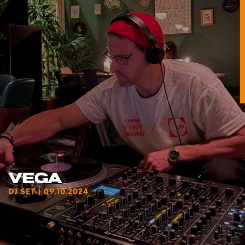 Stream VEGA - DJ SET 09.10.2024 by Old Macau | Listen online for free ...