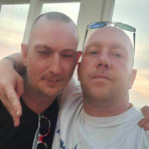 Stream DJFinny - Bouncing 2 (Free Download) by djfinny1 (Darren ...