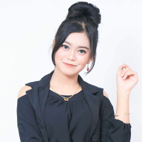 Stream Monica Pricillia setiawan | Listen to essa risty playlist online ...
