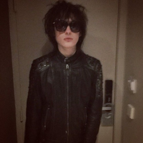 Stream Phreshboyswag-Show N Tell (instrumental) by i love djphat and ...