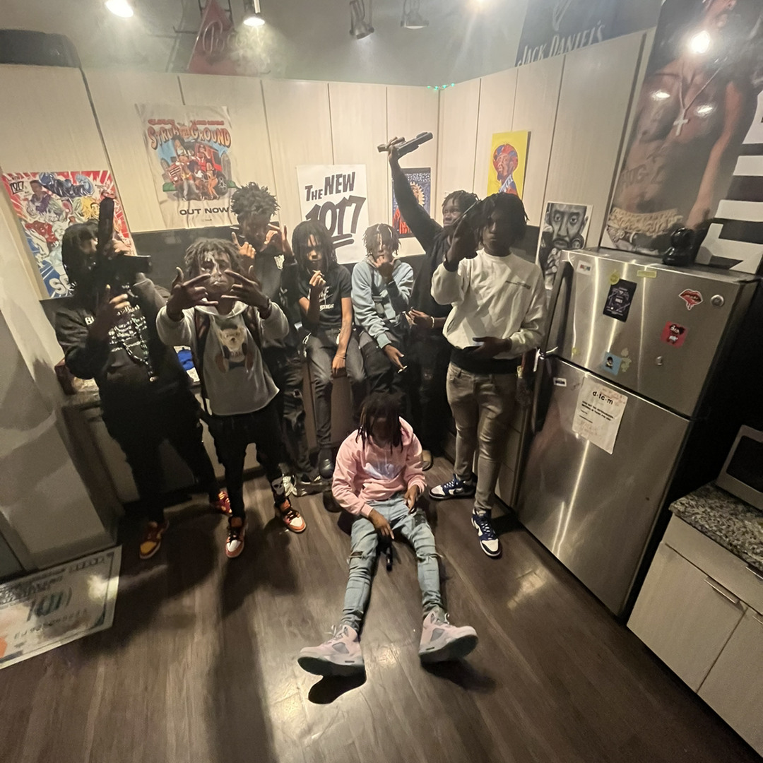 Stream Switch ft 1yungzaay & baby mook [Prod:@1nawfside_] by luhbrod7 ...