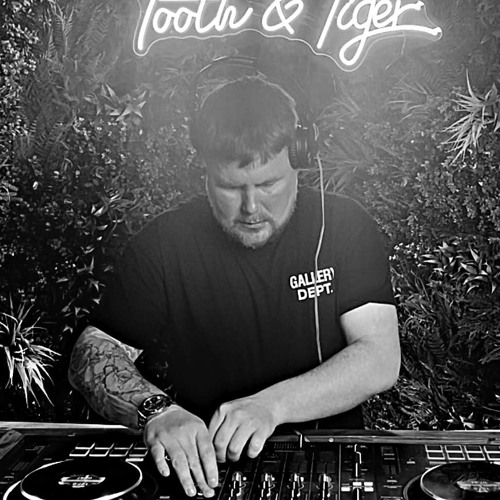 Stream FUNK IT, IT'S TUESDAY WITH GRAHAM GEE - GUEST MIX // FEB24 by ...