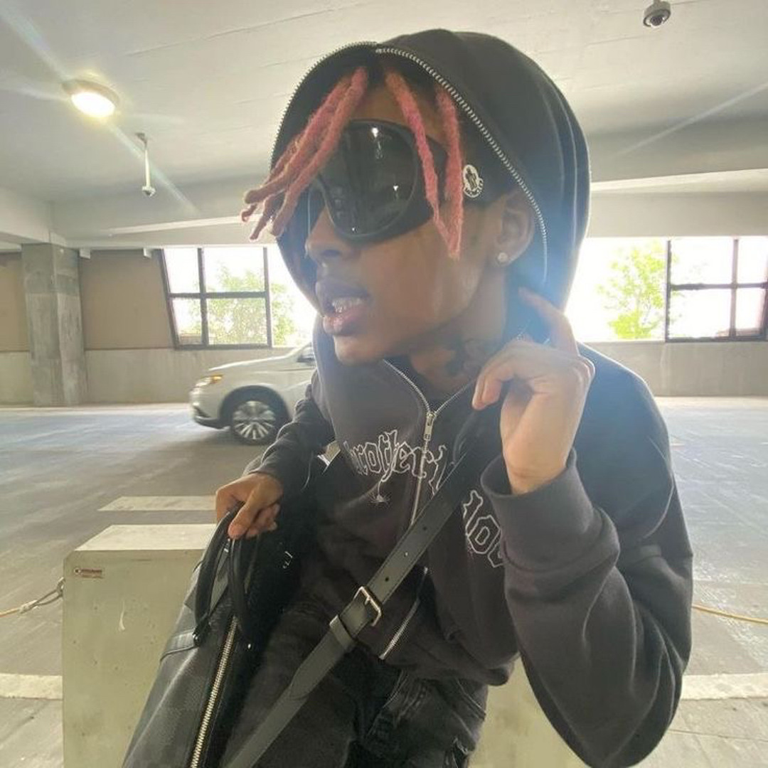 Stream EK! | Listen to WAR 2 (unreleased) - Sofaygo playlist online for free on SoundCloud