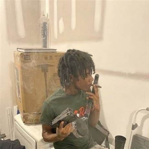 Stream financiallyirresponsiblexd | Listen to lil o playlist online for ...