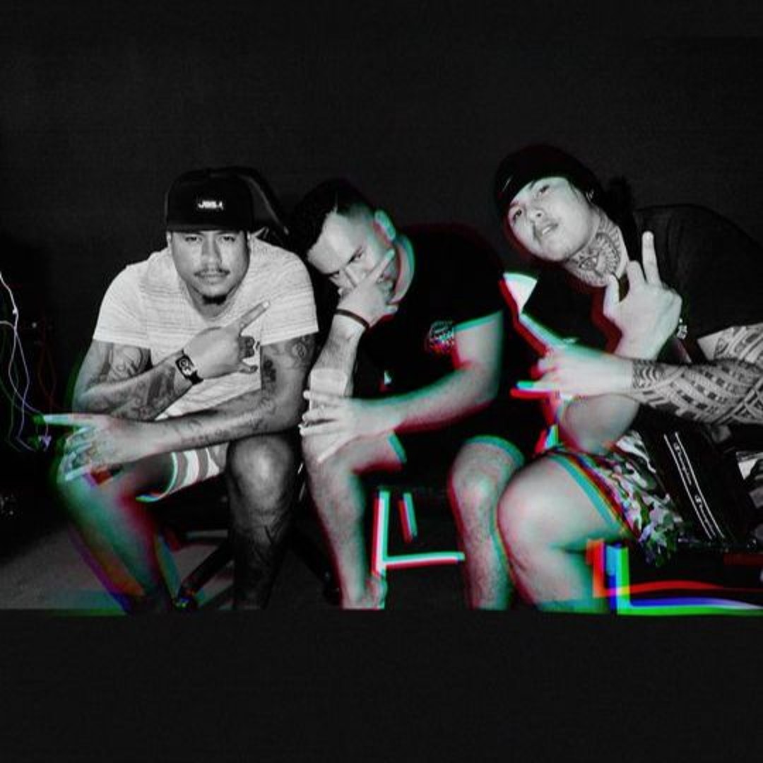 Stream SHIMOMO [ VolcomNox X Puachoux X Azog ] EXCLU 2024 by Volcom Nox ...