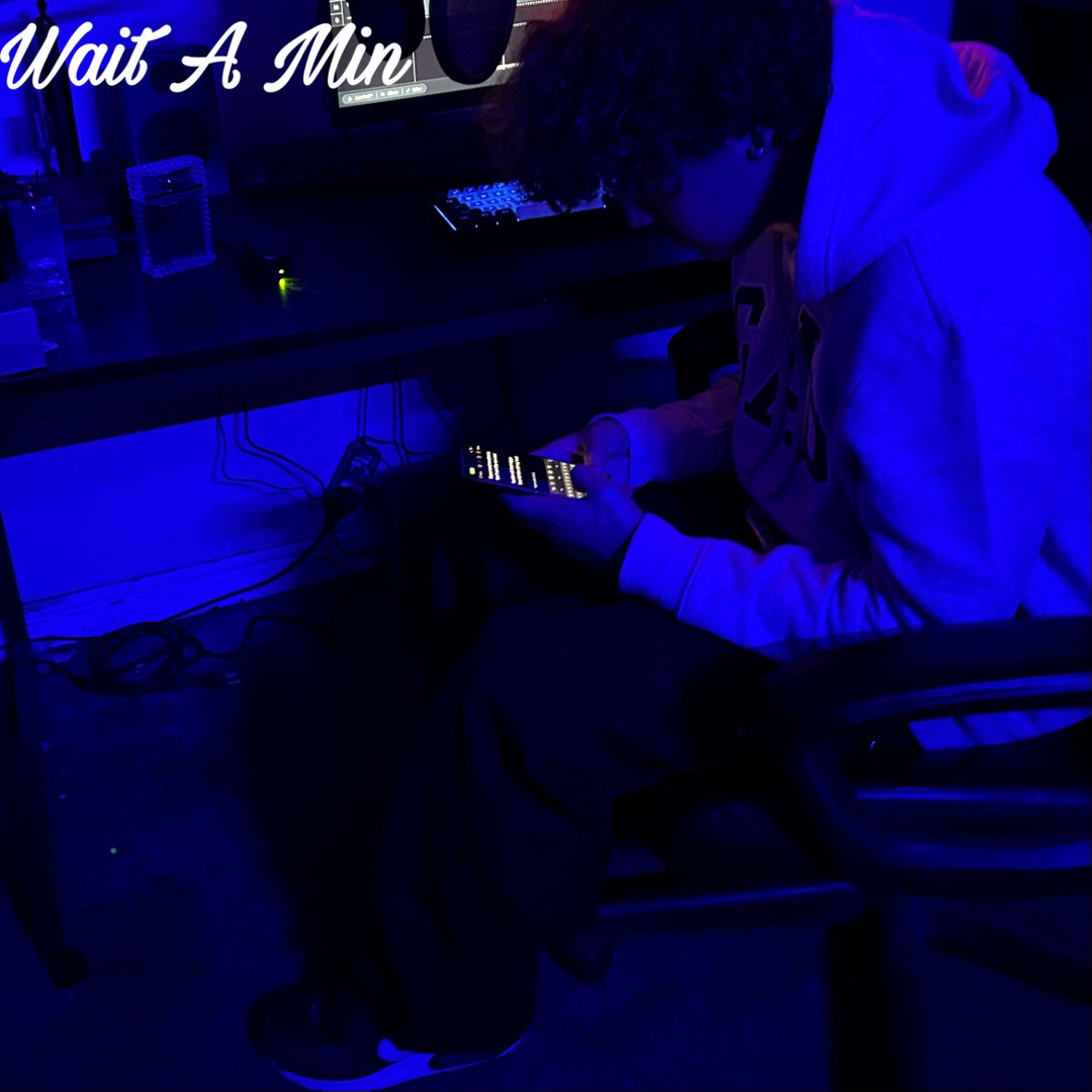 Stream Wait A Min by slcMemo | Listen online for free on SoundCloud