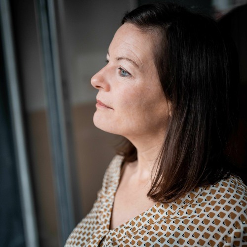 Stream Esther Barth | Listen to Démos Voix-off Français playlist online ...