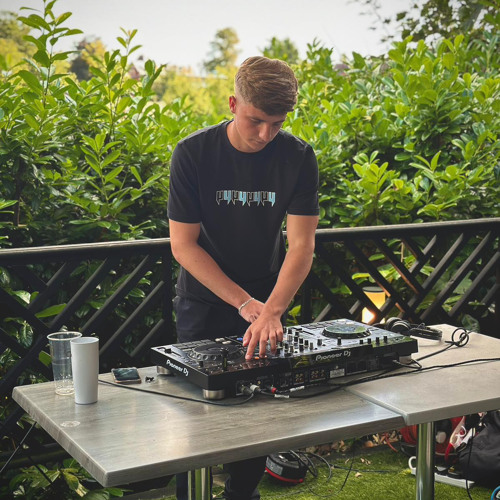 Stream Heavy by Jake Webber | Listen online for free on SoundCloud