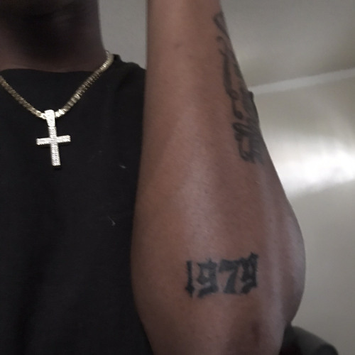 Stream she lined me (Prod. By @EffBeeProductions) by Rxd Rose ...