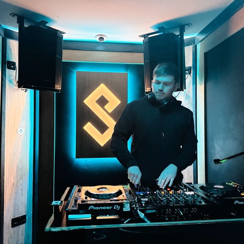 Stream Oliver Melton - January 2025 Mix by Oliver Melton | Listen ...