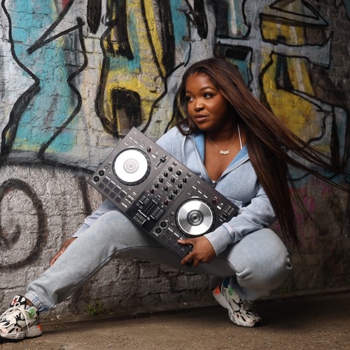 Stream EMZ & FRIENDS (SONG) - MISS ROSSI by DJ EMZ TIKTOK | Listen ...