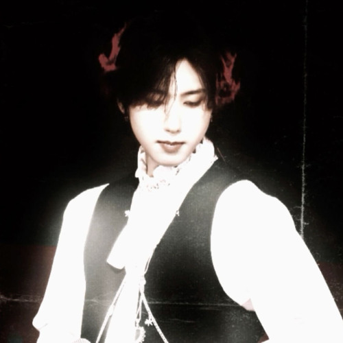 Stream Han Jisung Hold my hand Full stage solo by 𝗰𝗶𝗻𝗻𝗮𝗵𝗮𝗻 ☆༄ | Listen ...