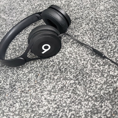 Stream Looking Back - EllJay by EllJay | Listen online for free on ...