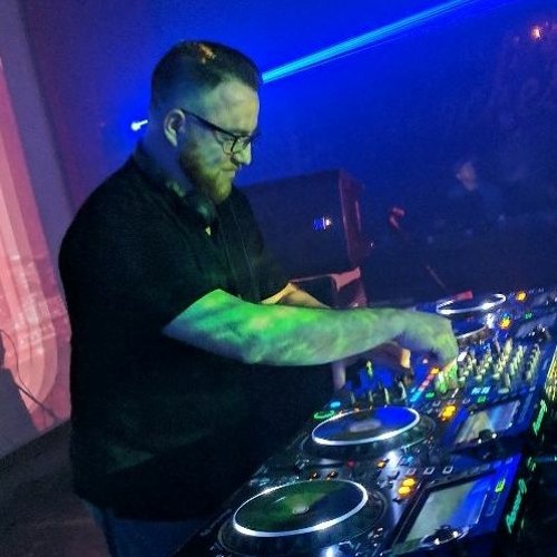 Stream Random Night At Reynolds by jimmybeatsmusic | Listen online for ...