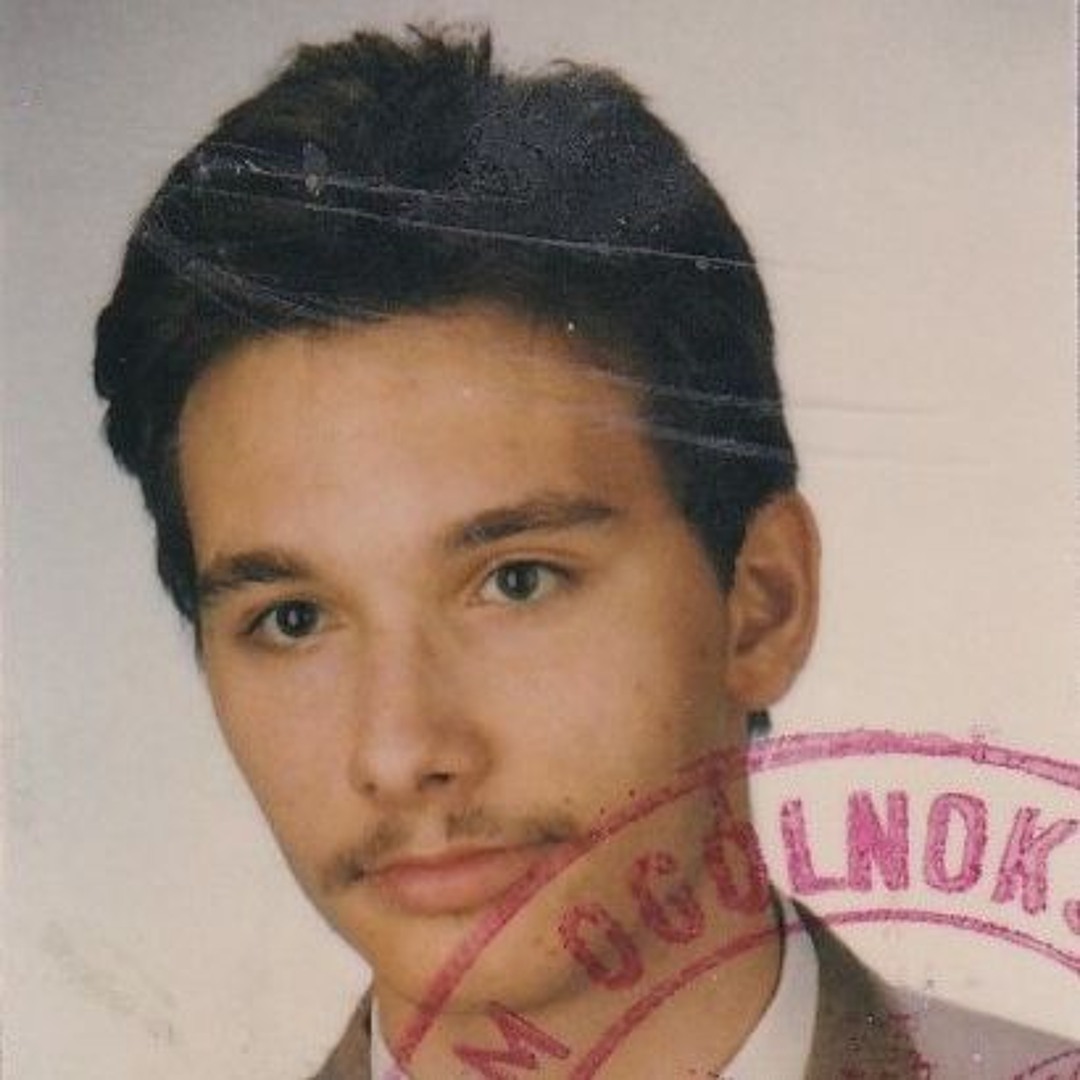 Stream Pawel Strzelecki (rec. 1995): W.A.Mozart: 2. Andante cantabile ...