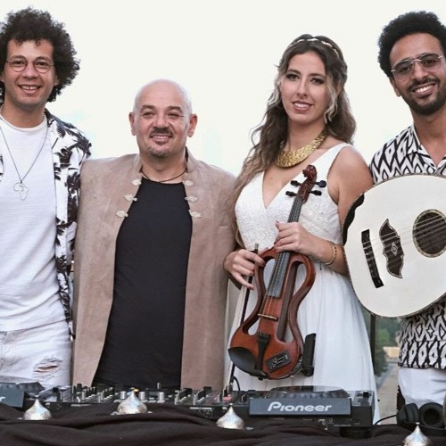 Stream Billy Esteban & Cafe De Anatolia BAND Live At Four Seasons ...