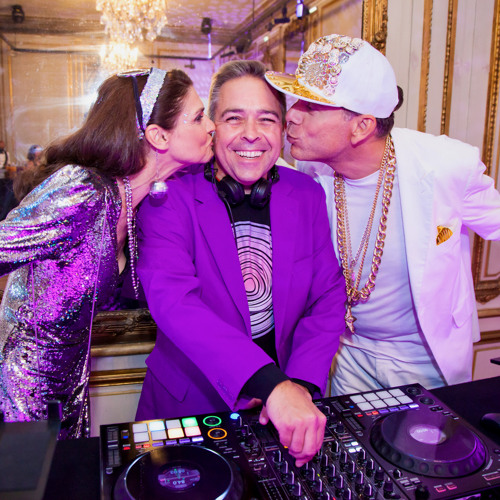 Stream Cocktail "Disco Paradise Vs Rapper's Delight", Mona Bismarck ...