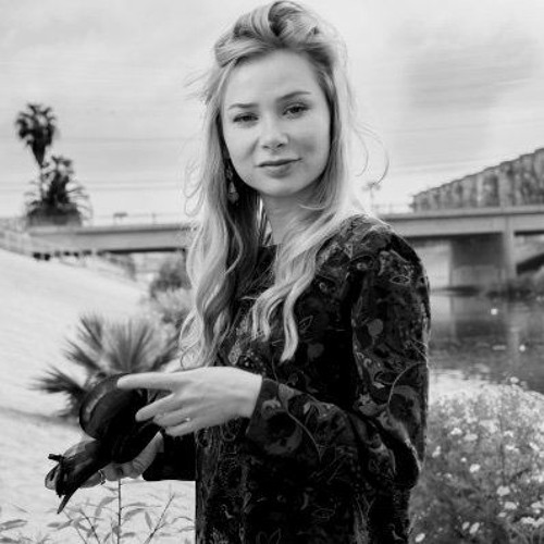 Stream episode Actress Mika Boorem - Hollywood.con by Total Media ...