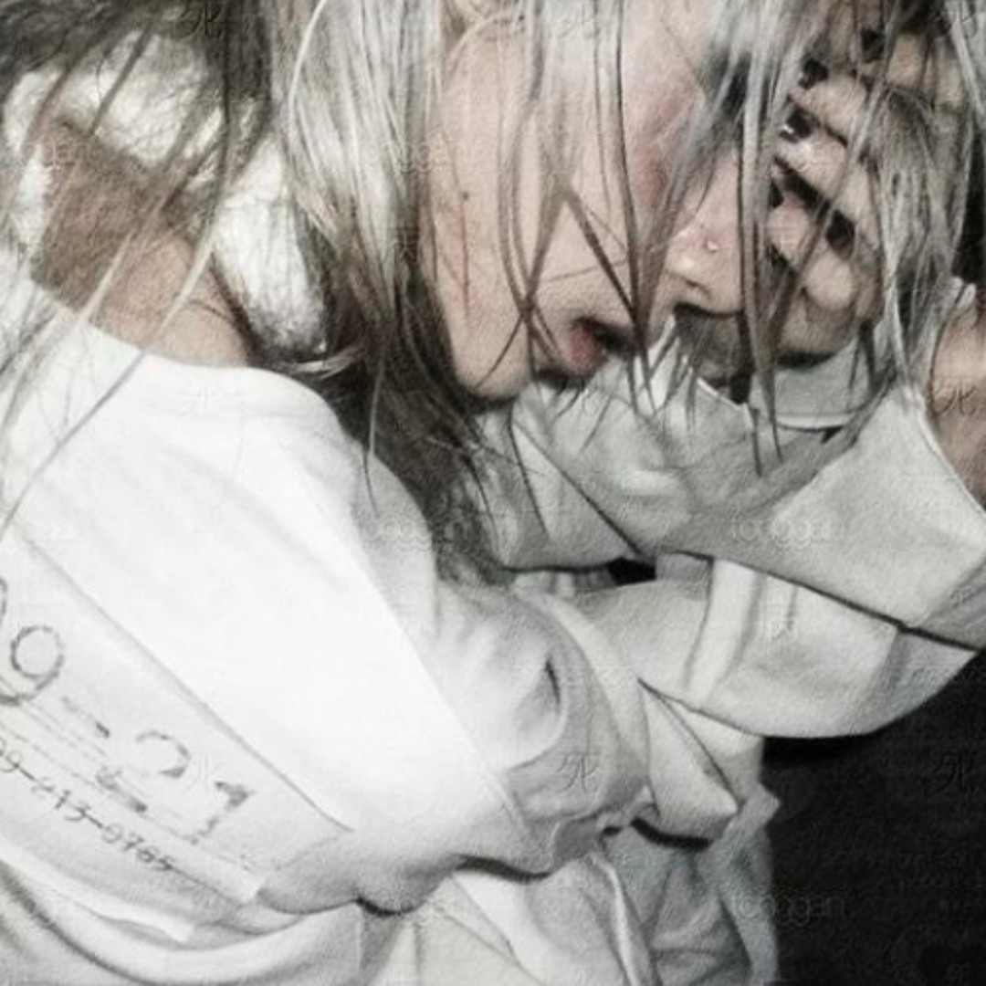 Stream 258(темный принц) дырки в моей футболке by decaying corpse ...