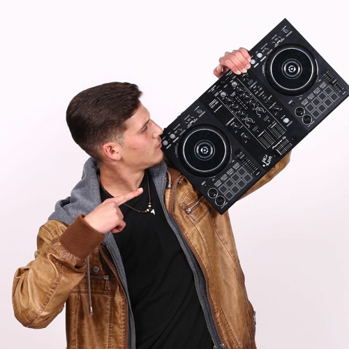 Stream DJ Michel - MAINSTREAM SET - VOL.1 by DJ Course 2023 | Listen ...