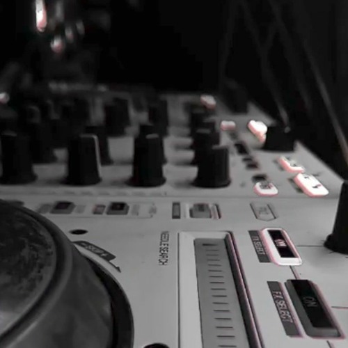 Stream Room set 001 by Kevin Tagle | Listen online for free on SoundCloud