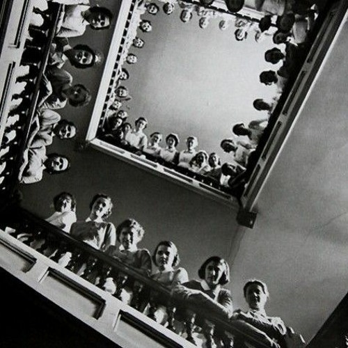 Amvars - Free music on ToneDen