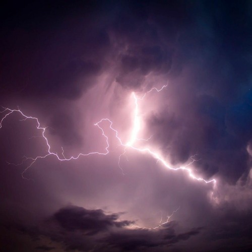 Stream Sonidos de Lluvia y Truenos relajante para dormir (30 minutos ...