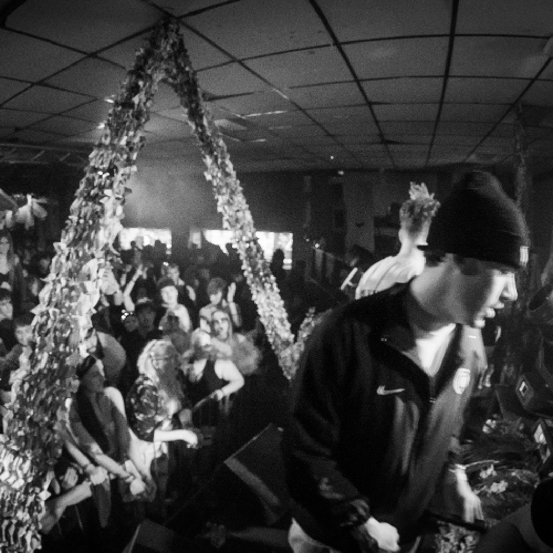 Listen to sean paul - she doesn't mind (4K bootleg) by 4K in 15th ...