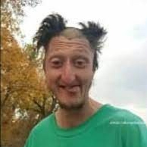 Daniel larson - Listen to music