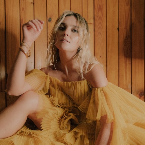 Stream Perrie - Love Me (Like I Am The One) by MDE DAVIES | Listen online for free on SoundCloud