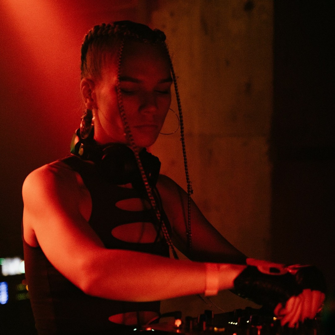 Stream JULIA DI ‒ LIVE@GENERAVE / MUTABOR, MOSCOW (DECEMBER, 2023) by ...