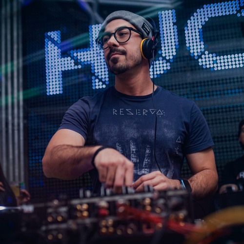 Stream HUCH @ Danke Club | Fly Party (15.07.23) by HUCH | Listen online ...