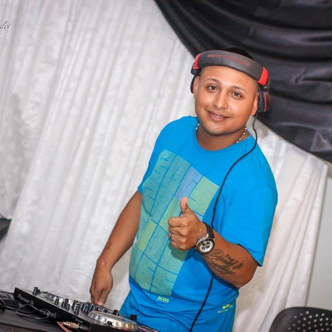 Stream #1 Hora Loca (Regueton - Zapateo) Dj Alexis Mix 2020 .mp3 by Dj ...