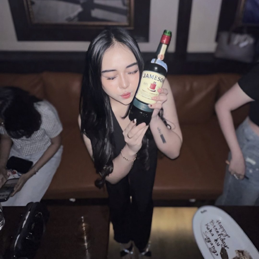 Stream MIXTAPE BREAKBEAT NEW YEARS 2025 REQ MEIDINA [ADIT GNZ] by BB ...